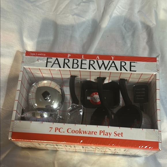 Farberware | Toys | Faberware 7 Pc Cookware Play Set 997 Still In ...